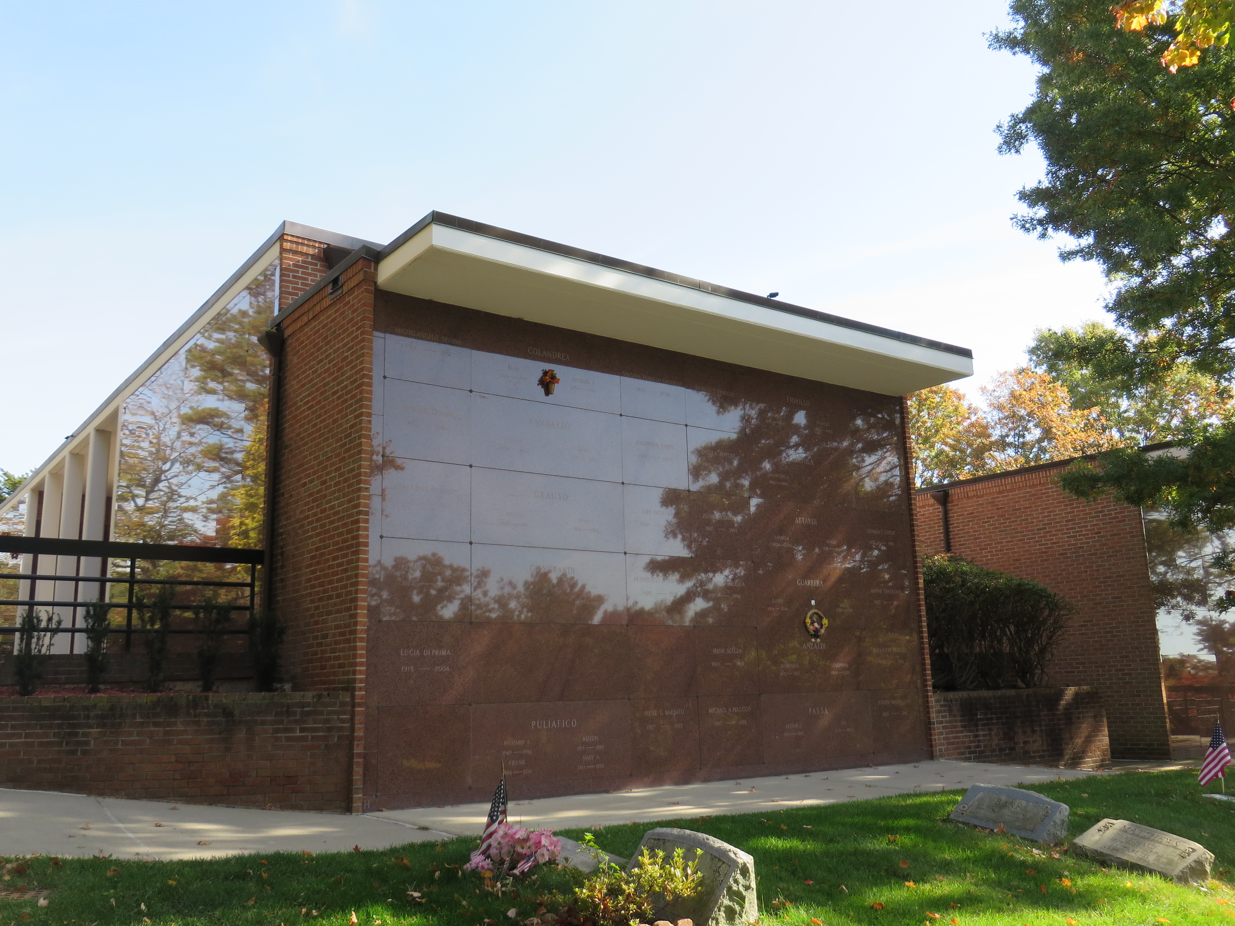 Mausoleums – Moravian Cemetery